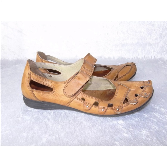 Prima Donna | Shoes | Primal Donna Mary Jane Leather Flats 37 Made In ...